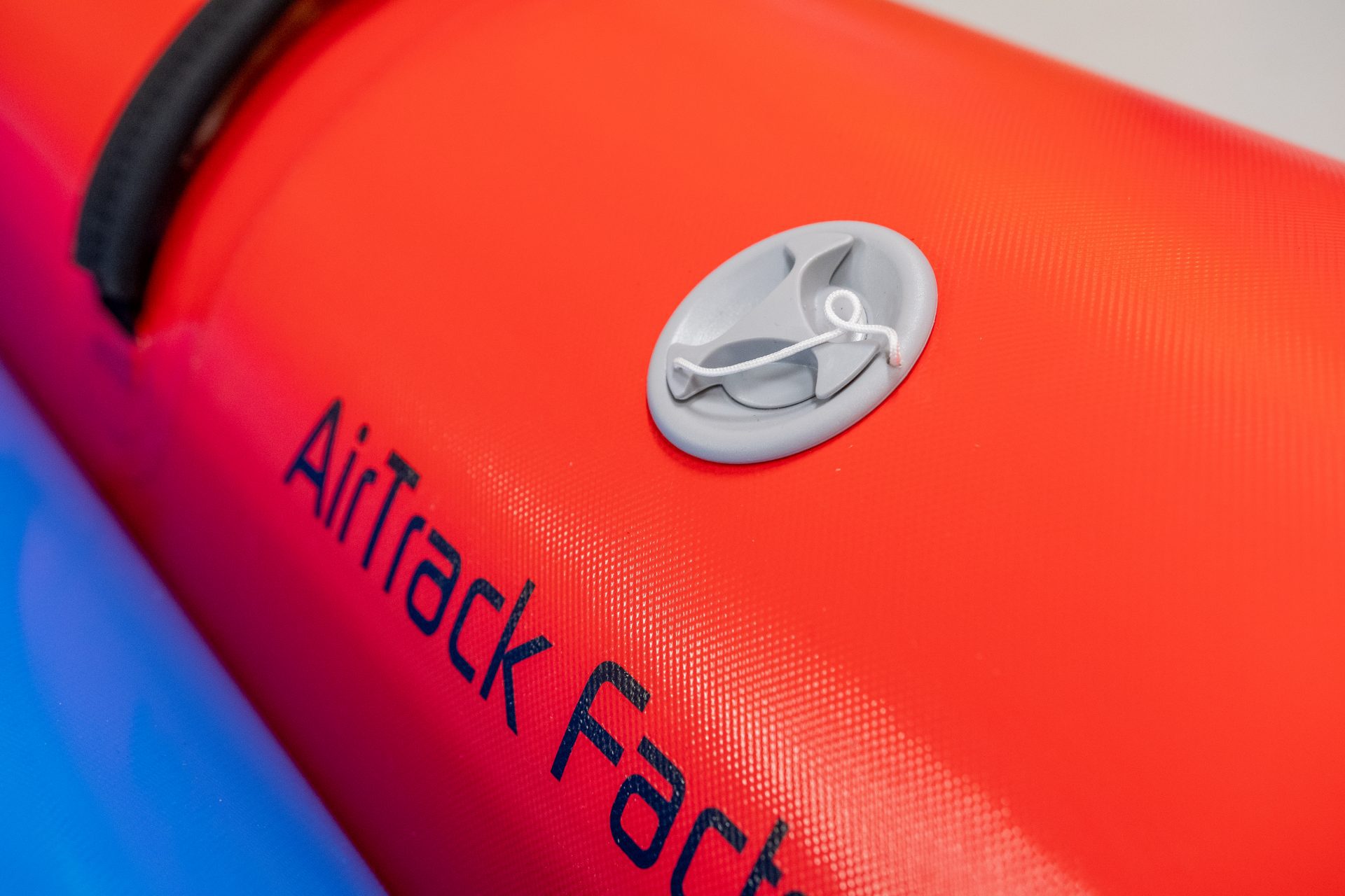 BattleBeams | Inflatable jousting sticks | Attractions